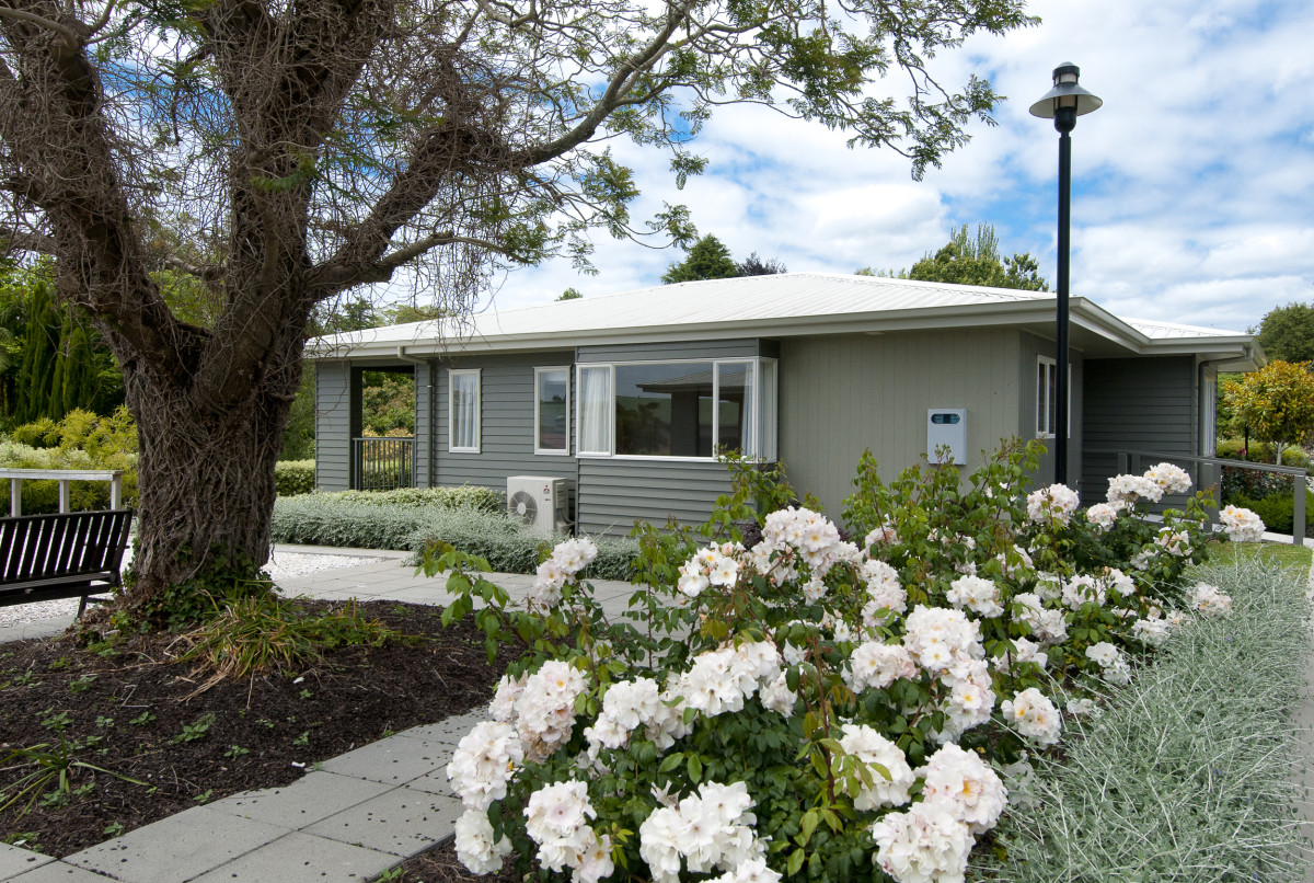 Sunny and Spacious 2 Bedroom Villas - The Bayview Retirement Village