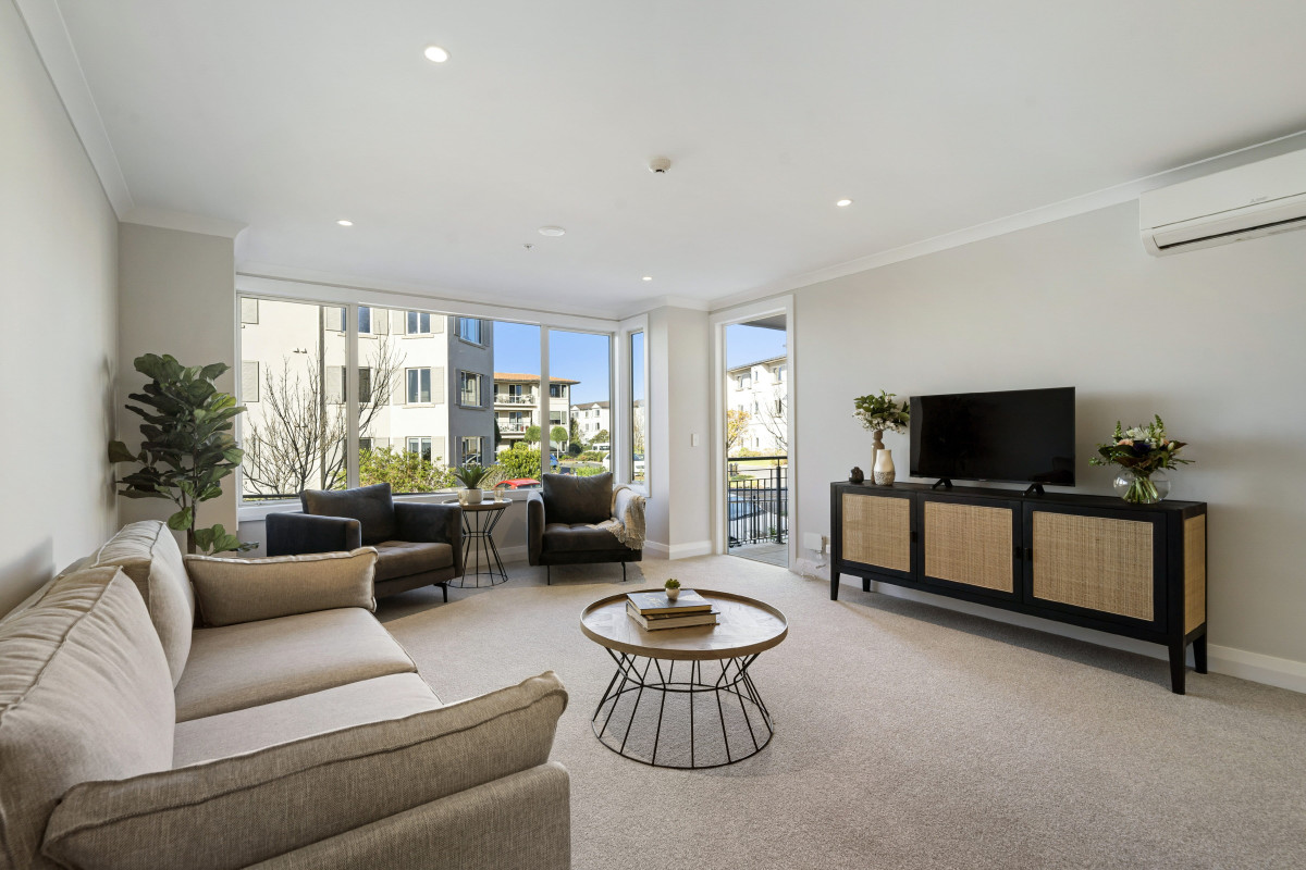 Stylish parkside living - Ryman Evelyn Page Retirement Village